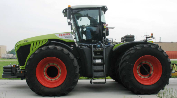 Rekordokat döntöttek a CLAAS XERION 4500 és 5000 traktorok - Agrofórum ...