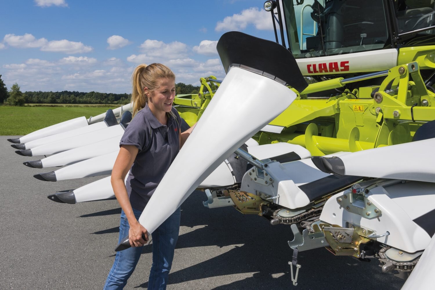 Bemutatkozik „Az év magyar mezőgépe 2018” díj nyertese - CLAAS CORIO ...